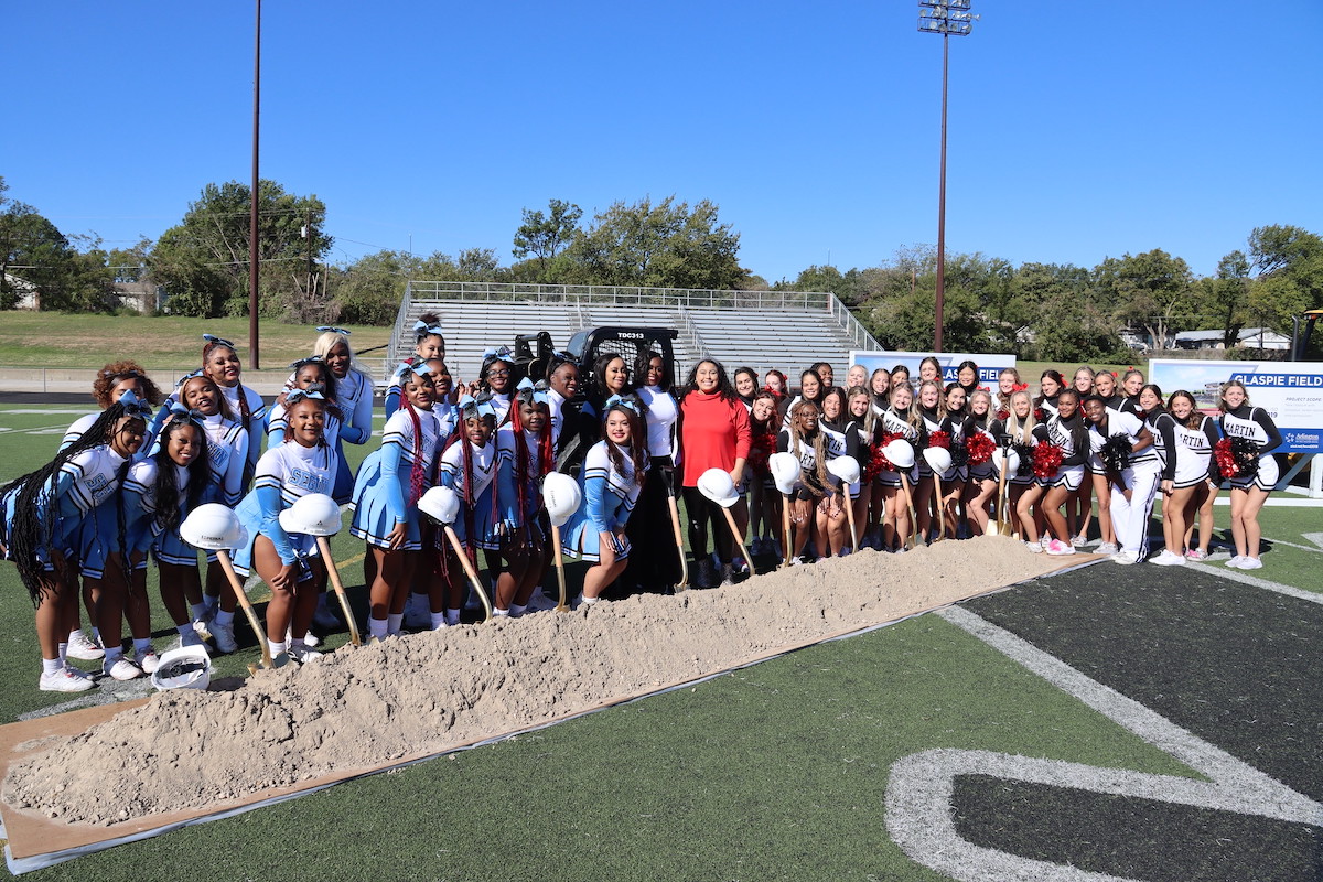 Arlington ISD breaks ground for new Glaspie Field