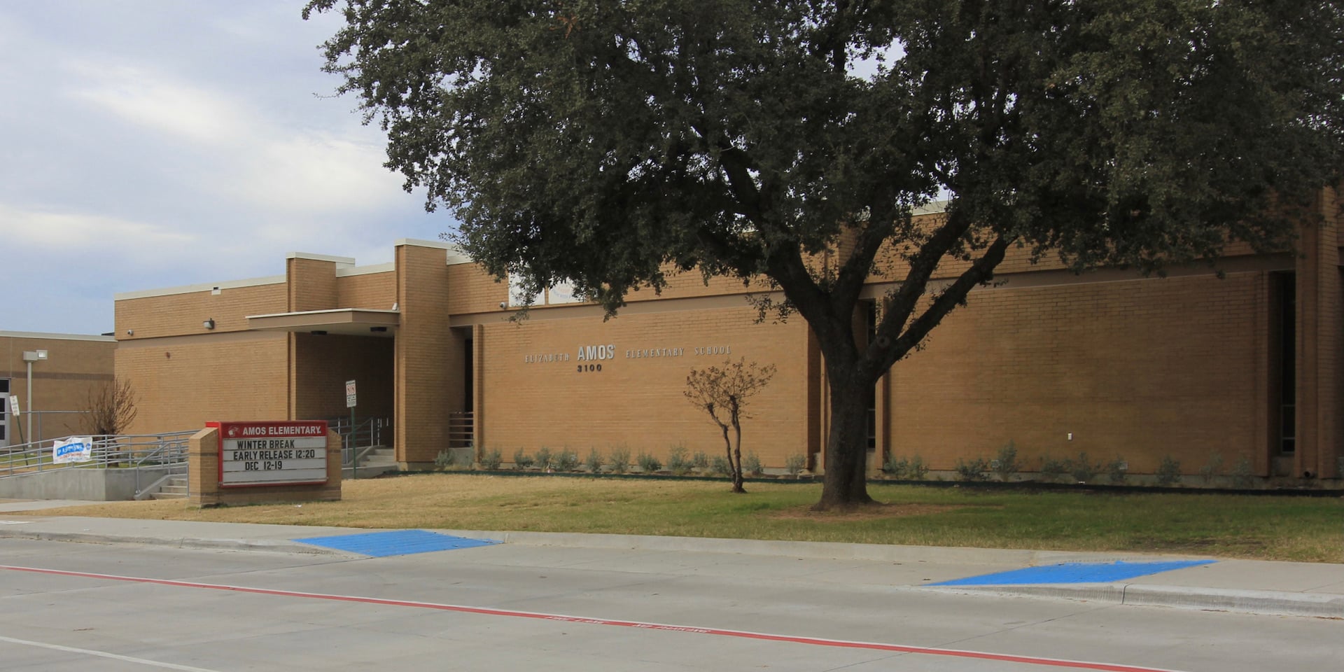 Amos Elementary » Arlington ISD