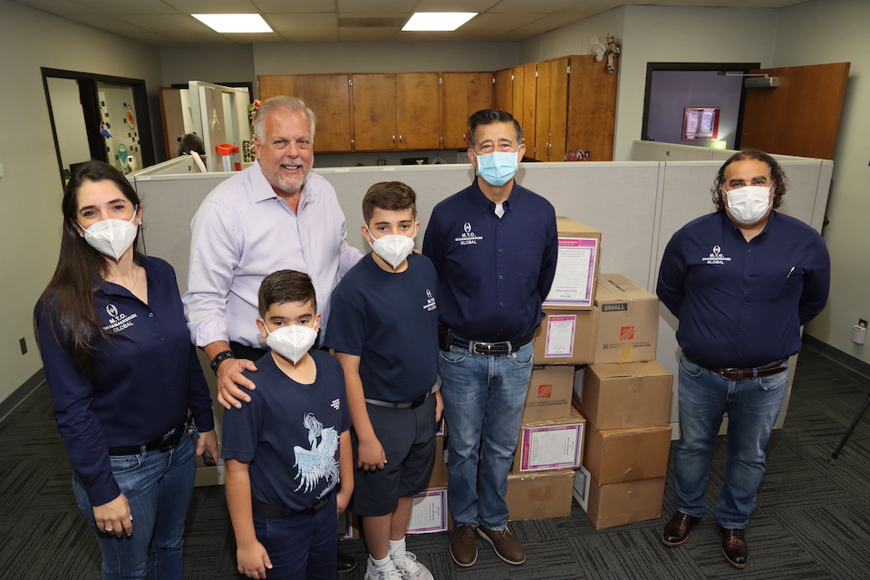 Arlington ISD Bookmobile gets large donation of 2,000 books