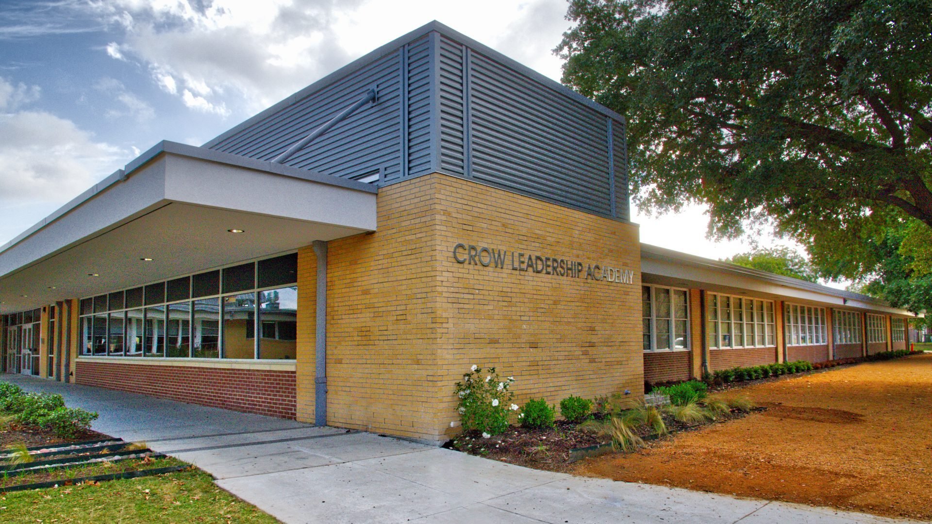 Crow Leadership Academy » Arlington ISD