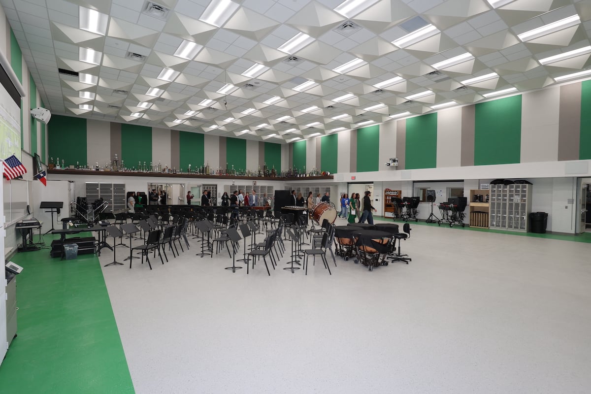 Arlington High School addition opens for students