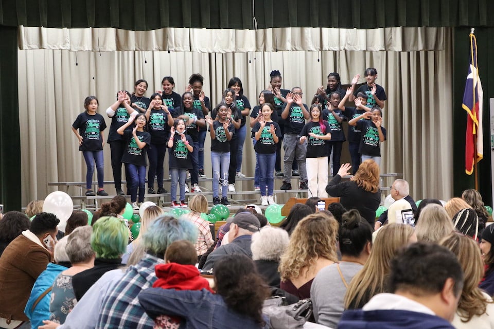 Webb Elementary's Last Homecoming sparks good memories Webb Elementary's Last Homecoming sparks good memories