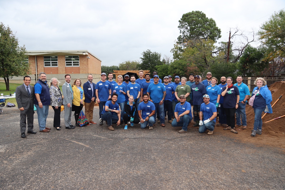 Wimbish World Language Academy gets a Learning Garden