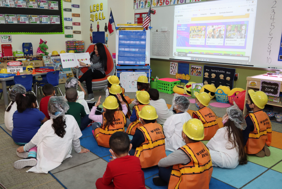 Pre-K classrooms inspire learning » Arlington ISD