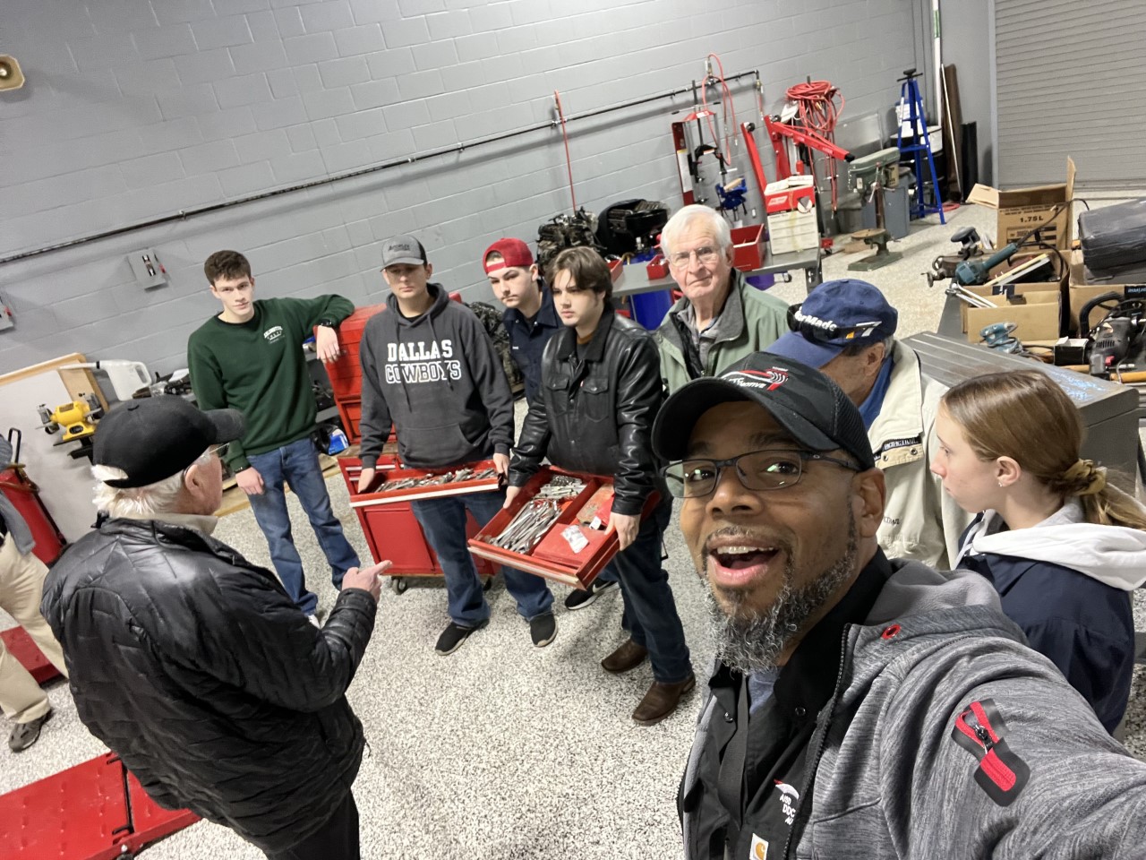 Arlington fixtures donate tools to CTC automotive program